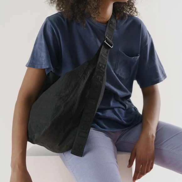 BAGGU | Bags | Baggu Large Nylon Crescent Bag | Poshmark